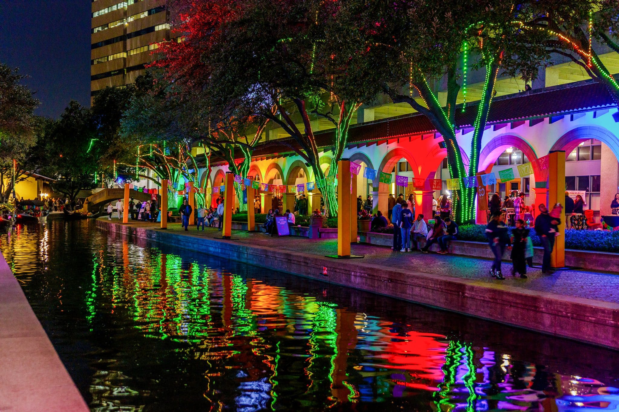 Las Colinas Day of the Dead Canalside Celebration - Las Colinas